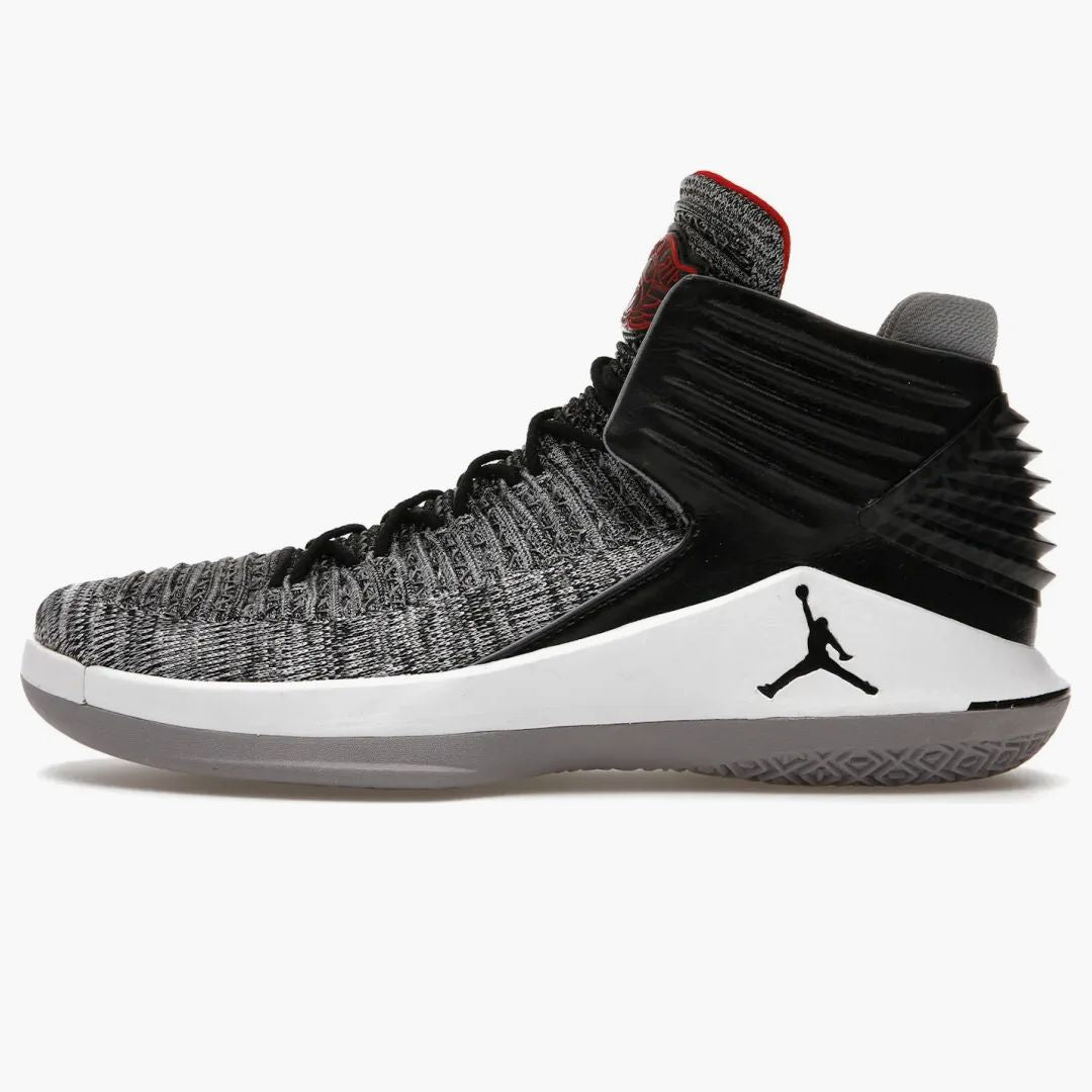 Jordan XXXII Black Cement – bei HYPENEEDZ kaufen