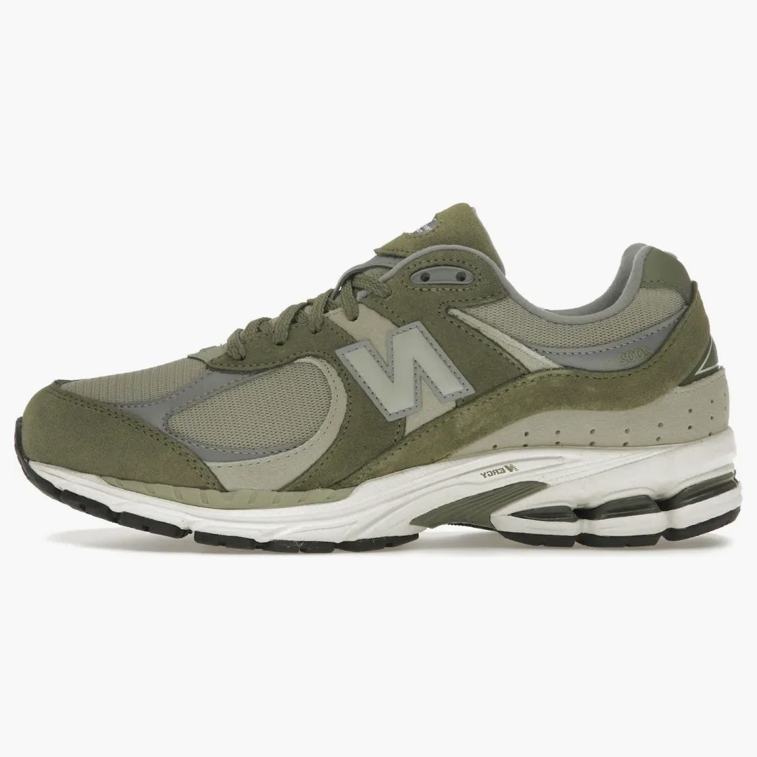 New Balance 2002r Olive – bei HYPENEEDZ kaufen